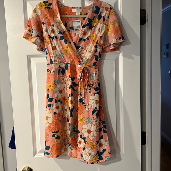 Monteau Dresses Knee Length Coral Floral Short Sleeve Dress Poshmark